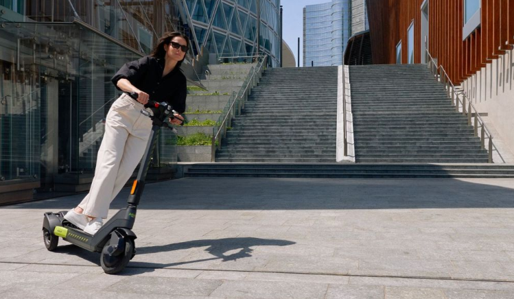 How Does Scooter Stability Ensure a Fall-Free Ride?